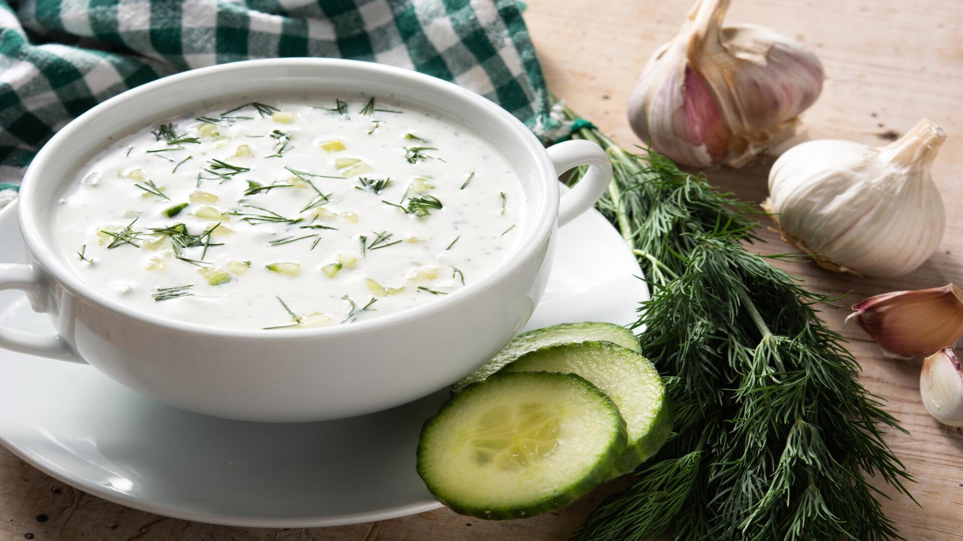 Recept - Umak sa koprom, jogurtom i bijelim lukom