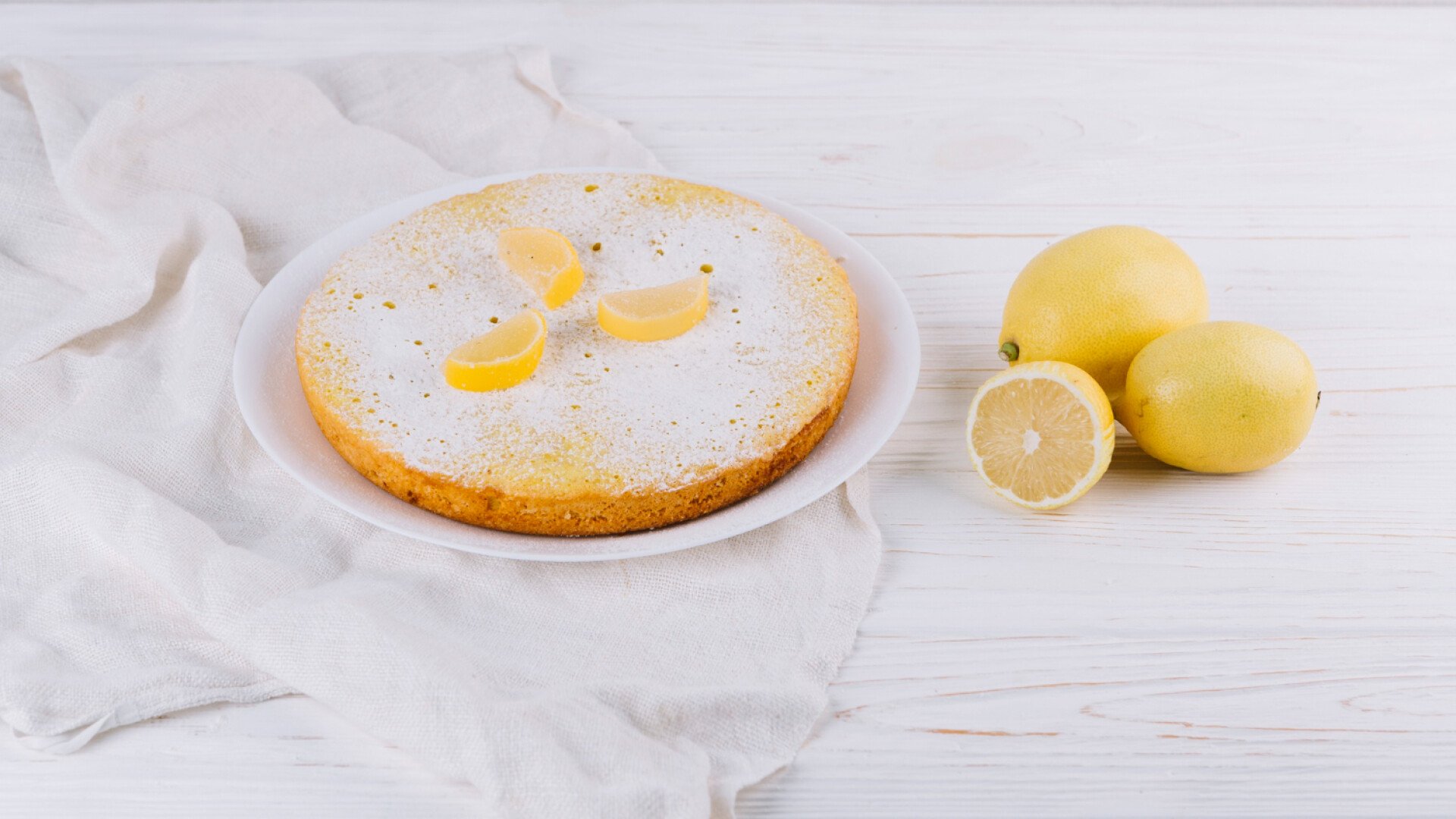 Recept - Voćni biskvit sa limunom