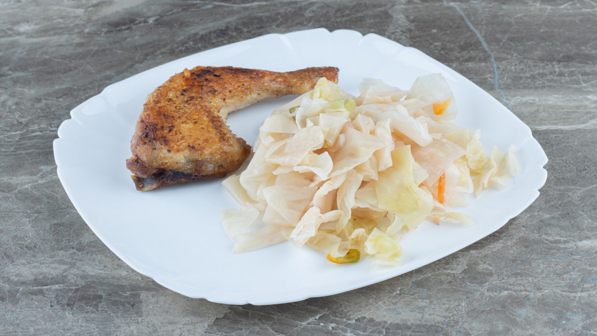 Recept - Pečeni batak sa dinstanim kupusom