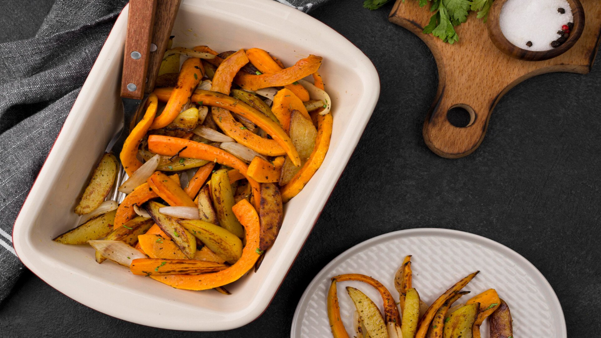 Recept - Pečeni batat sa paprikom i lukom iz pećnice